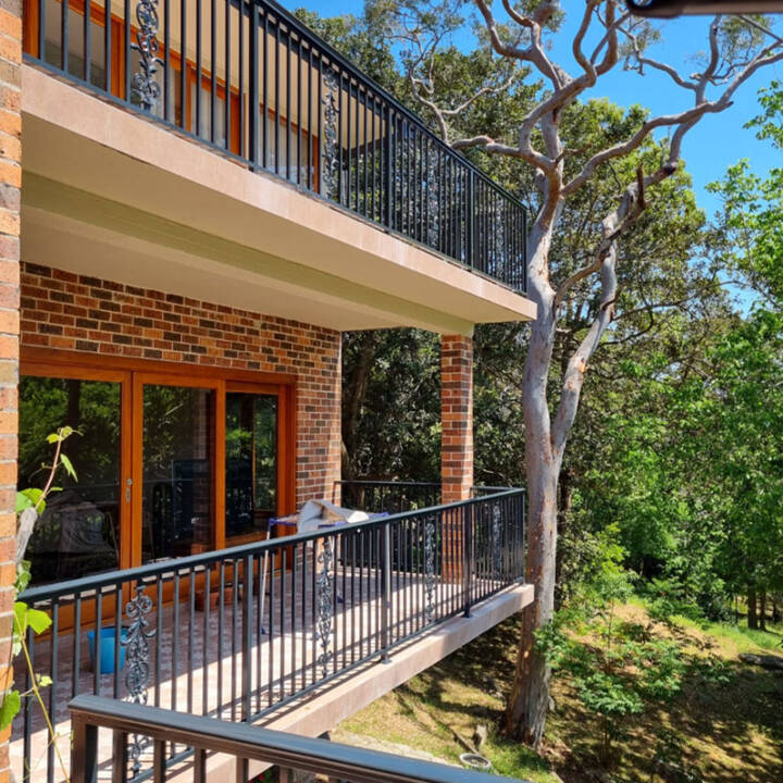 Aluminium Balustrades & Aluminium Semi-Framed Balustrades in Sydney